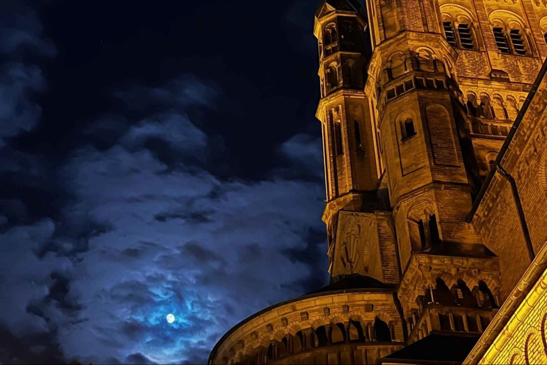 Executioners, witches & co. - dark costume tour Cologne | NiceGuides